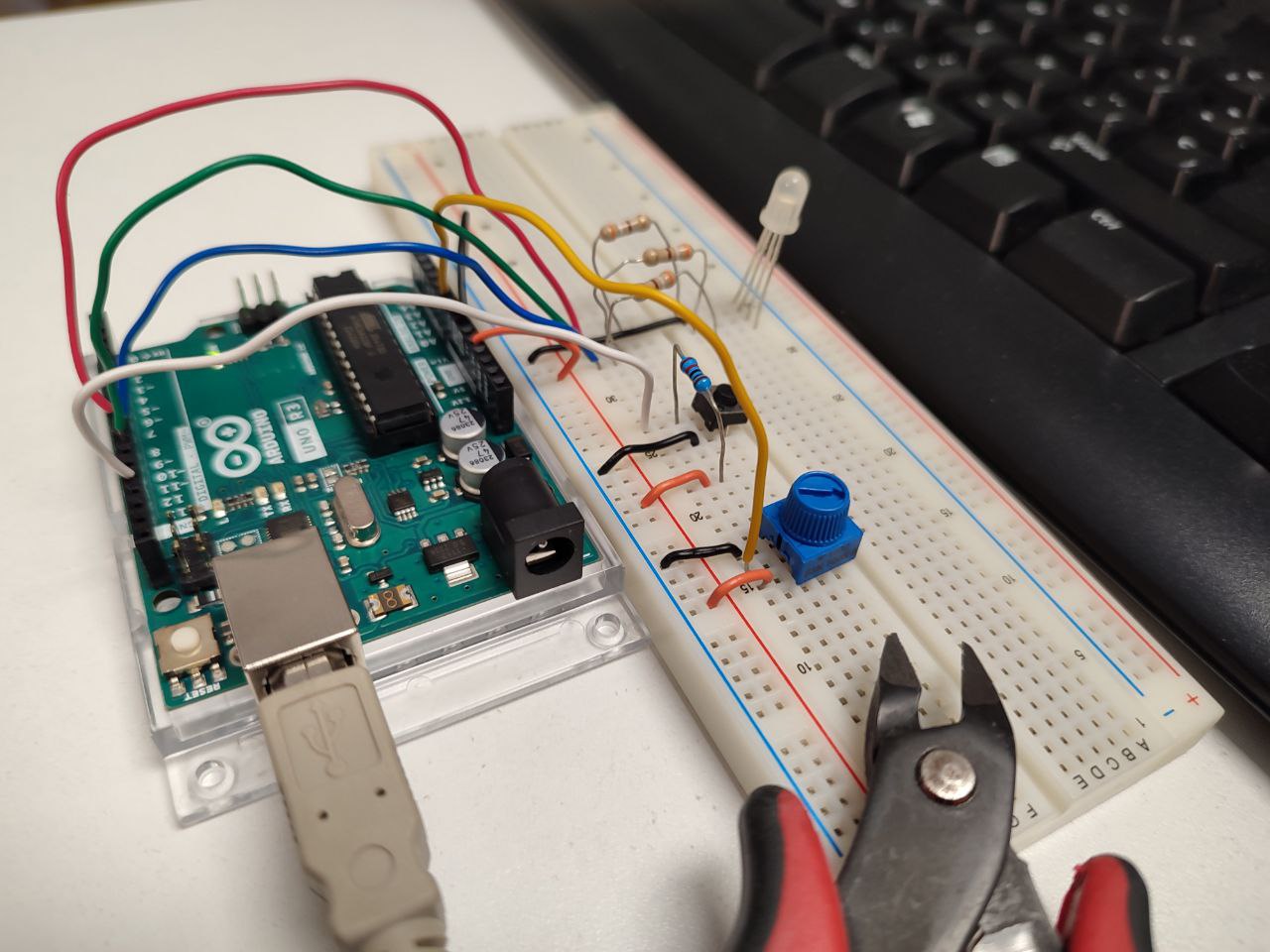 Sisena trobada de l'Arduino User Group a TechLab Manresa — Escola ...